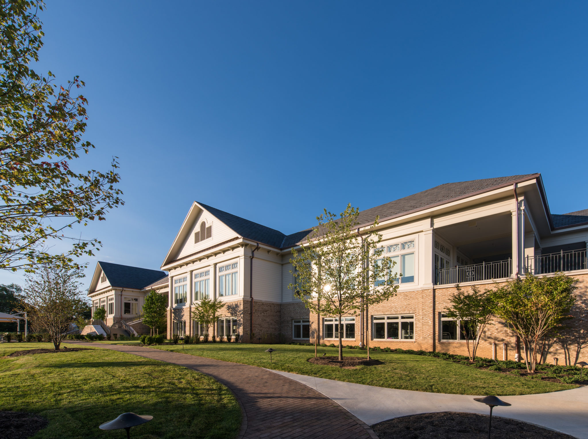 WOODMONT COUNTRY CLUB: An Oasis in the City • ccc-ap.com